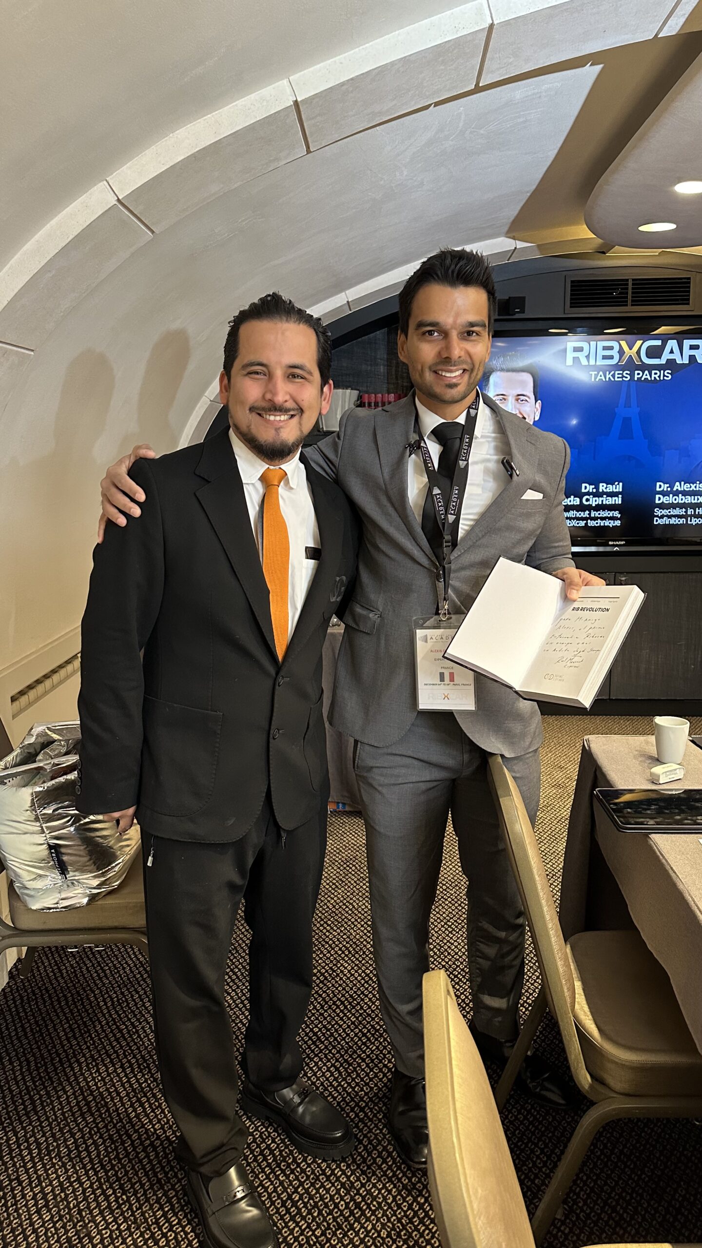 RibXcar costal remodelling: slimming without scarring - Dr. Alexis Delobaux